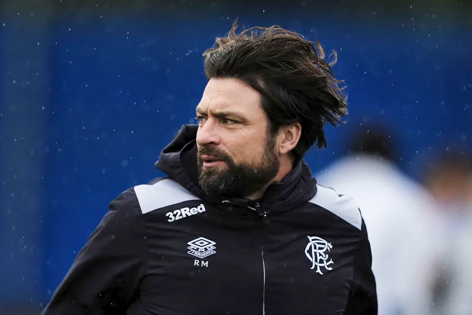 Sacked after four months: Farewell police escort - fans send Rangers ...