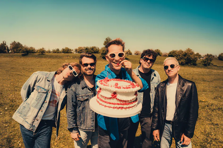 Streit um einen Partyhit: So einigt sich die Band Hecht mit Aditotoro ...
