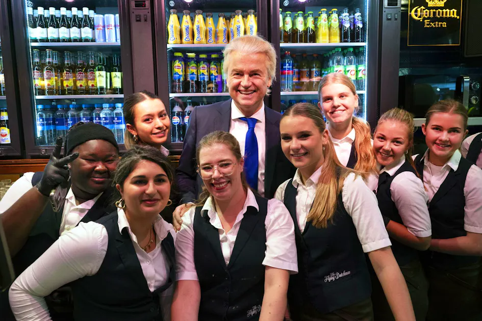 Pays-Bas: Cinq jours avant les élections, Geert Wilders galvanise ses ...