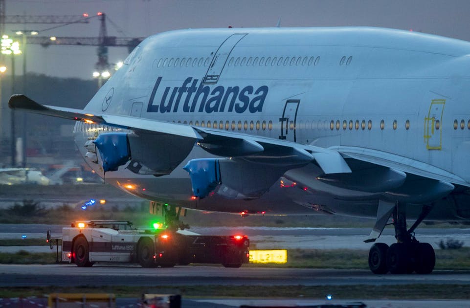 Un avion de la Lufthansa fait demi-tour à cause d'un émeutier | blue News