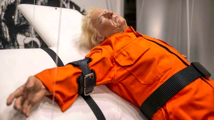 Art: Crucified Trump figure on display in Basel city center | blue News