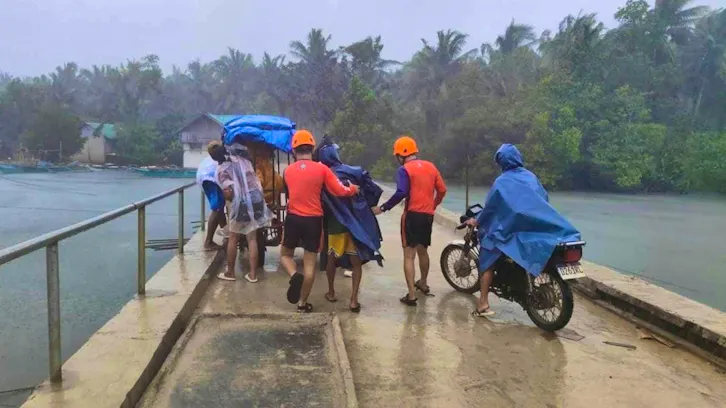 Latest news: Next typhoon in the Philippines - hundreds of thousands ...