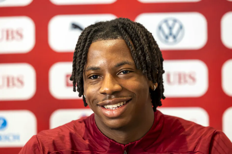 Equipe de Suisse: Johan Manzambi, de joker à titulaire chez lui à ...