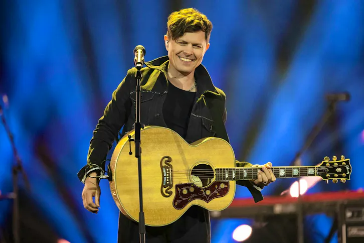 New album: Michael Patrick Kelly: "Music can even kiss the humanity out ...