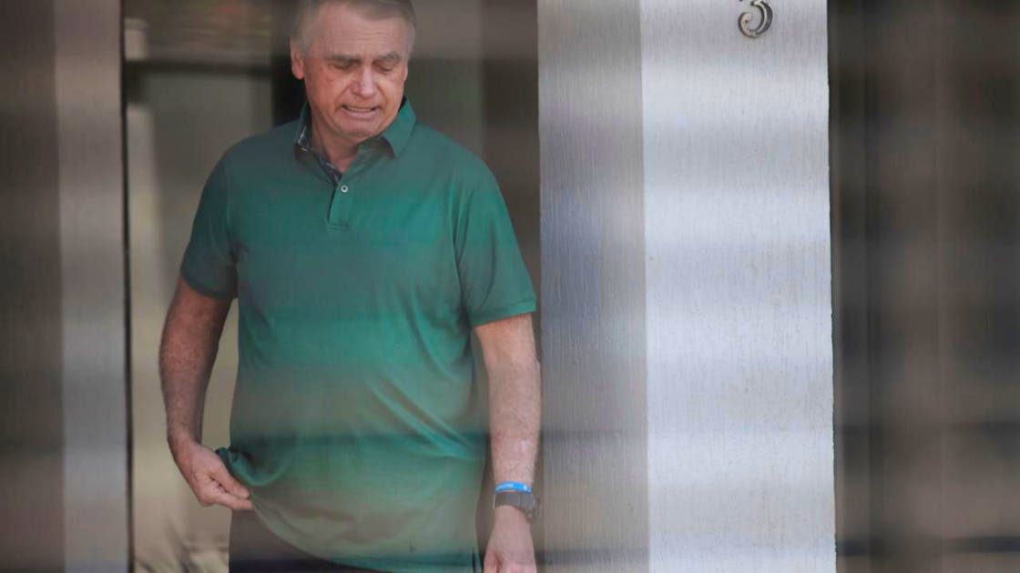 Politik: Brasiliens Ex-Präsident Bolsonaro muss 27 Jahre in Haft | blue ...