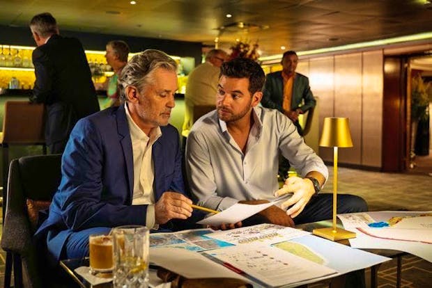 "Traumschiff" Christmas with explosive material: Florian Silbereisen ...