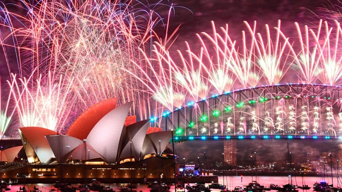Australia: Huge fireworks display in Sydney despite terror - but ...