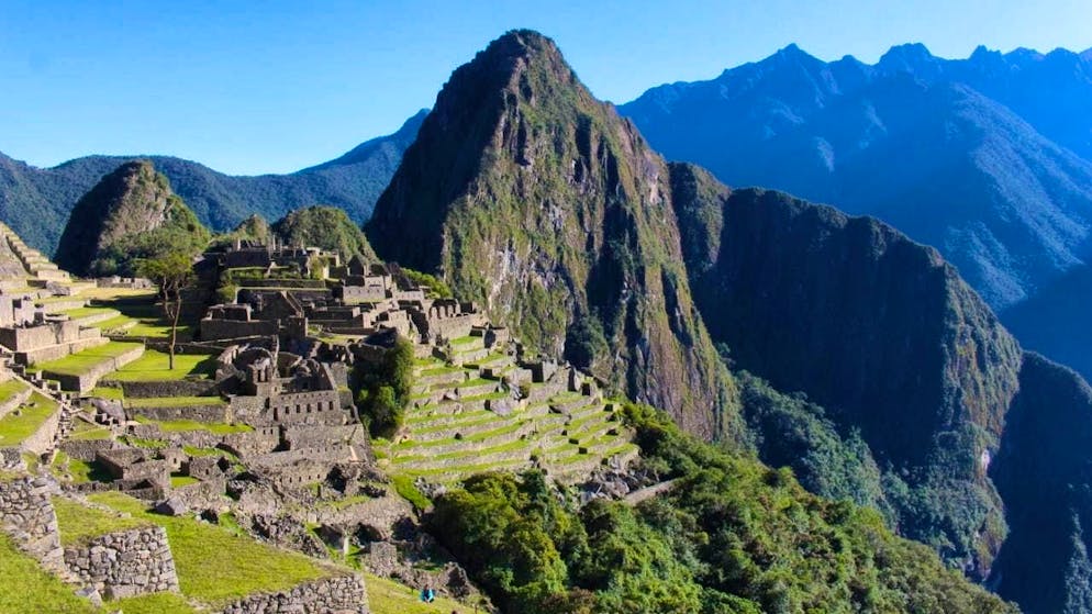 Train accident: One dead and dozens injured in train crash near Machu ...