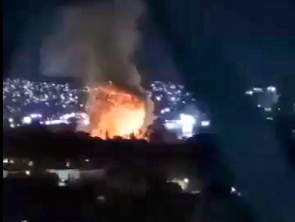 USA attacks Venezuela: Explosions in Caracas: USA attack on Venezuela ...