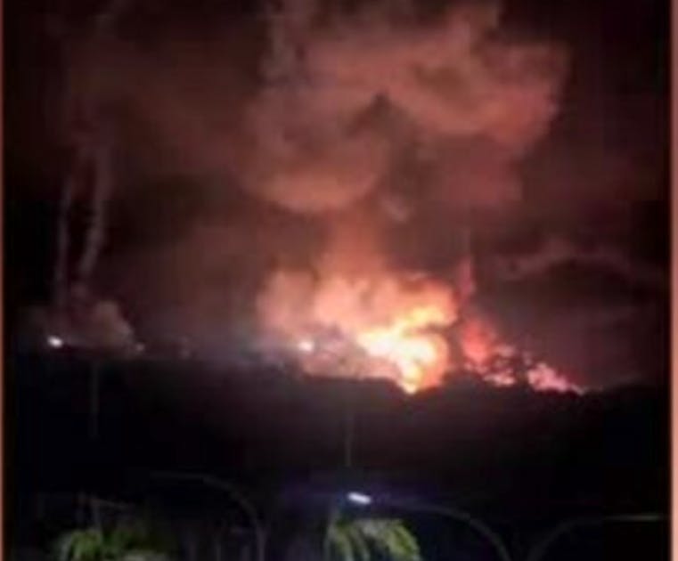 Konflikt eskaliert: Explosionen, Chaos und Panzer – Videos zeigen US ...