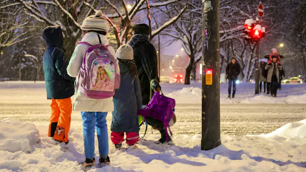 Freezing rain, gale-force winds: icy "Elli" is here | blue News
