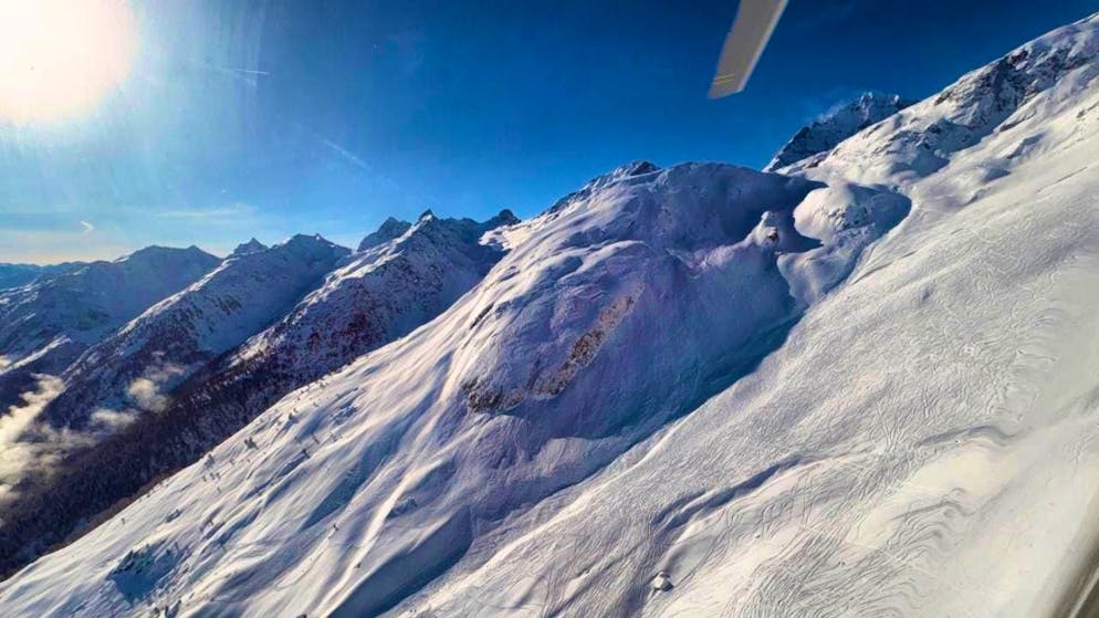 Avalanche/landslide: Snowboarder injured in avalanche in Kippel VS ...