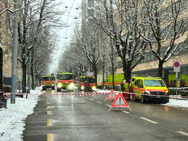 Fire in Altstetten: Fire in Zurich high-rise building - one person in ...