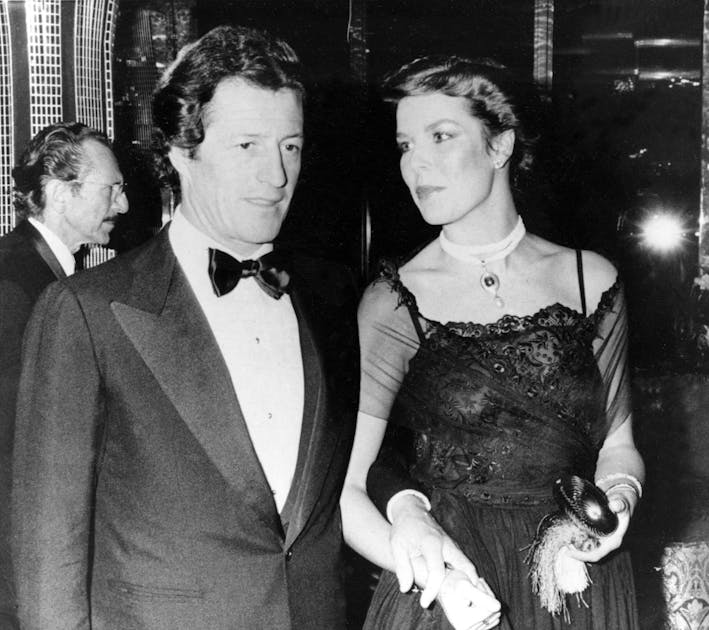 È morto Philippe Junot, l'ex marito di Carolina di Monaco | blue News