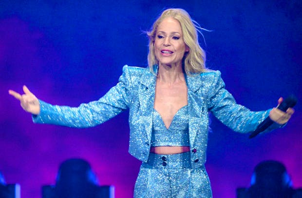 Pop star Michelle rules out a comeback | blue News