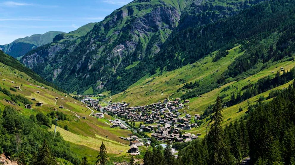 Sessione extra muros del Parlamento retico, Vals in pole position ...