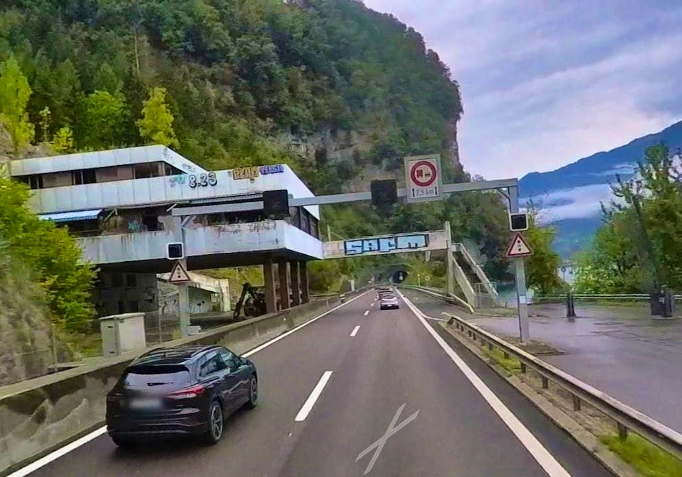15,000 speeding fines: Glarus police collect 400,000 francs in one ...