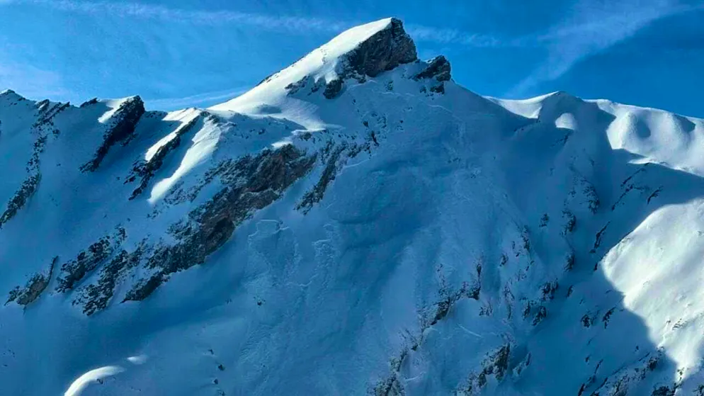 Avalanche/landslide: Two ex-policemen from Valais die in avalanche ...