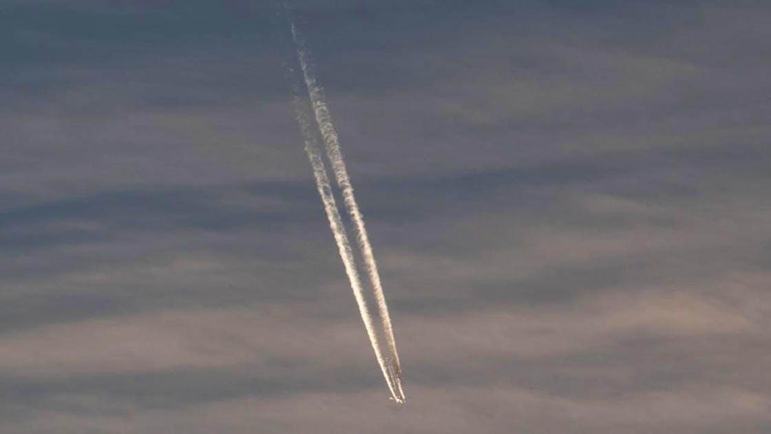 Aktuell: Flugzeug mit elf Menschen in Indonesien vermisst | blue News