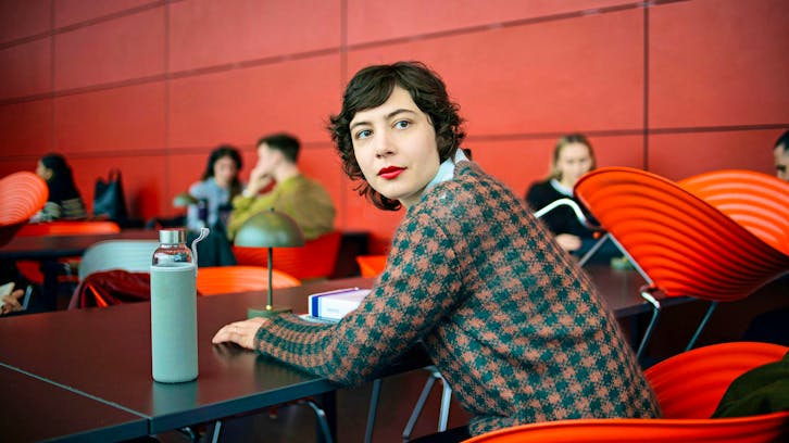 "Crime scene" check: How many Swiss people drop out of university ...