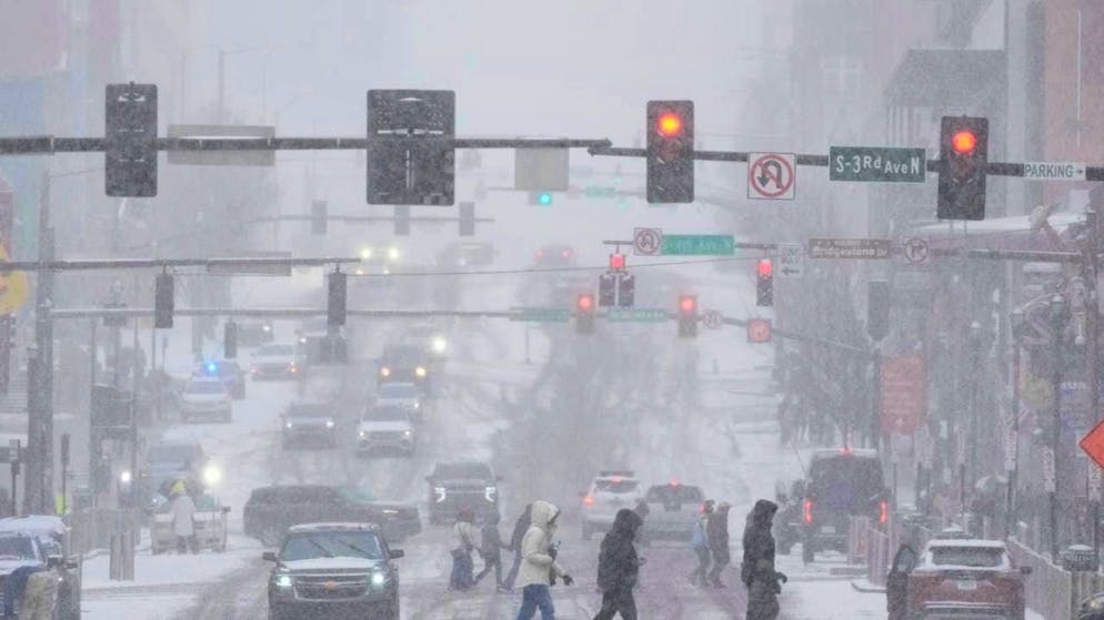 USA: US winter storm: over half a million households without power ...