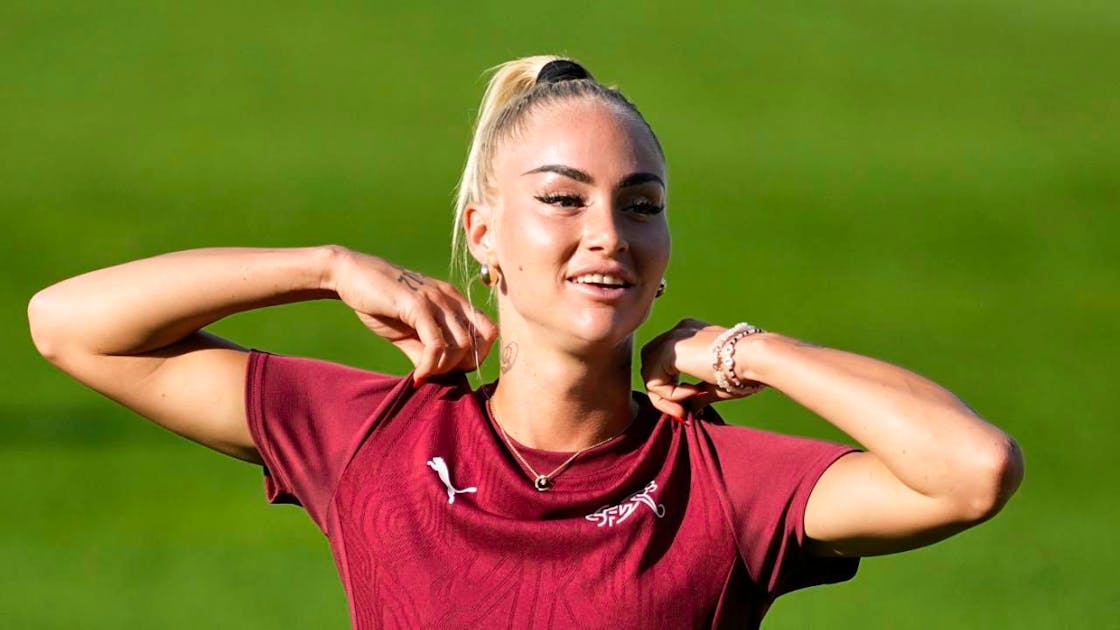 Women's football: Csillag and Lehmann make their debut for their new ...