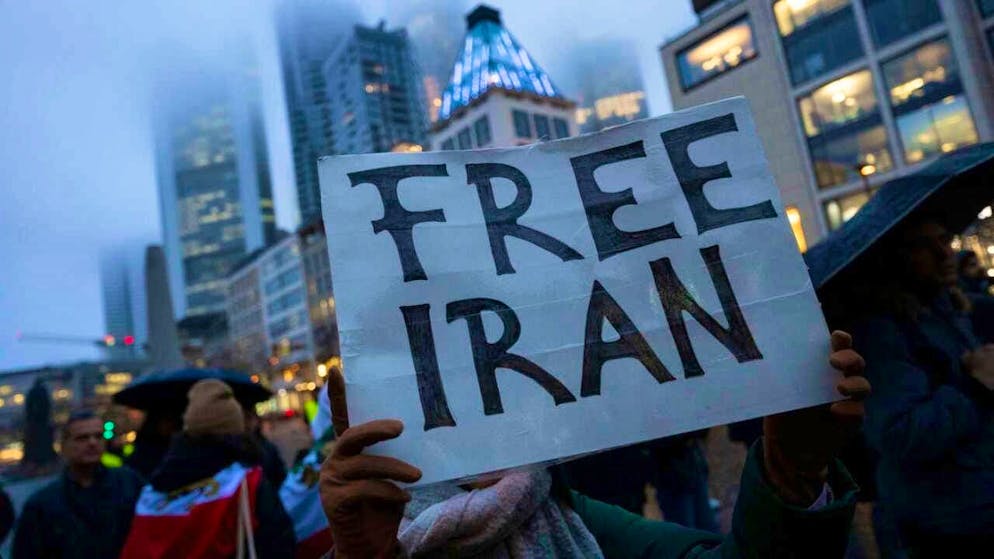 Europe: EU imposes new Iran sanctions | blue News