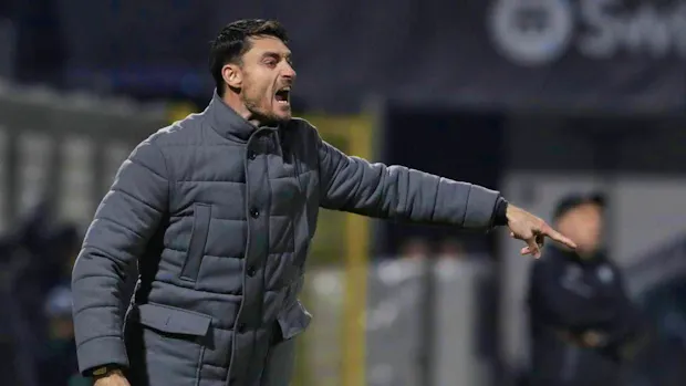 Toppmöller successor found: Spaniard Riera becomes Amenda's coach at ...