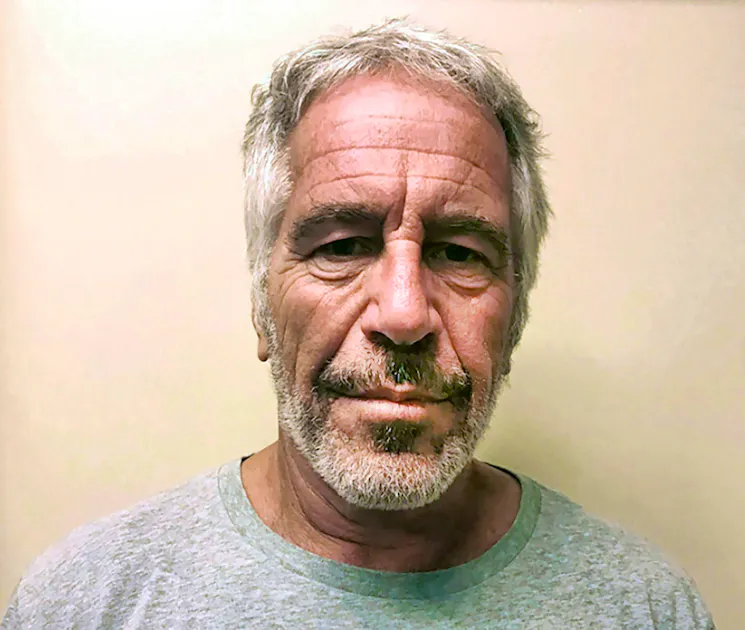 Documenti di Epstein, Trump accusato di aver violentato una 13enne ...