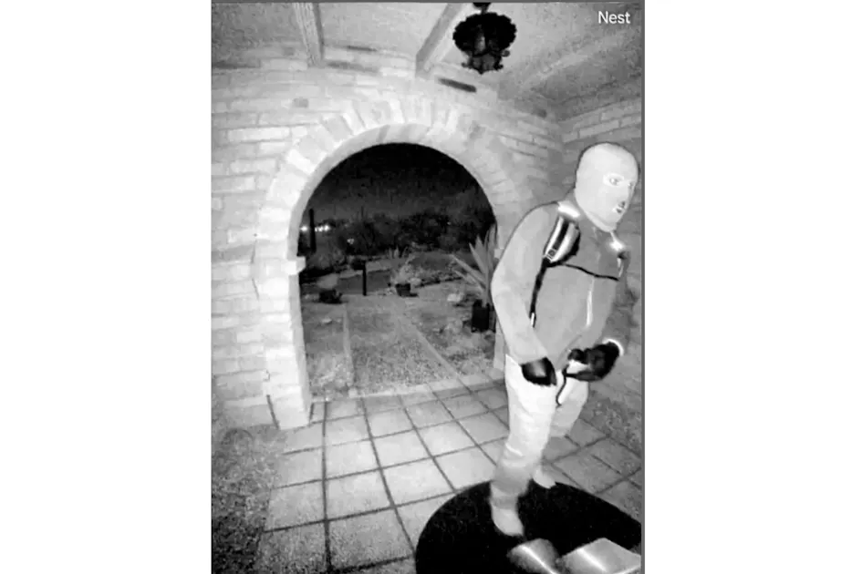 FBI publishes first photo of suspect - person detained for questioning ...