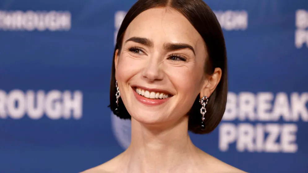 Lily Collins sarà Audrey Hepburn in un film su «Colazione da Tiffany ...