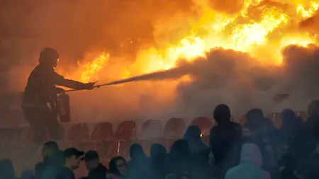 Fire scandal in the Belgrade derby: Partizan fans set fire to the Red ...