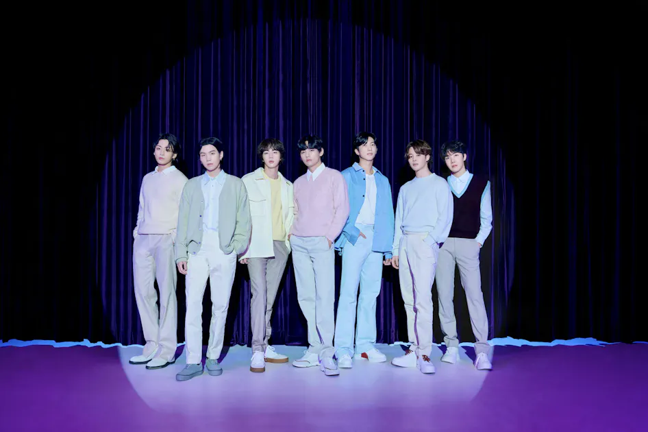 New tour, new album: The successful K-pop band BTS broadcasts its ...