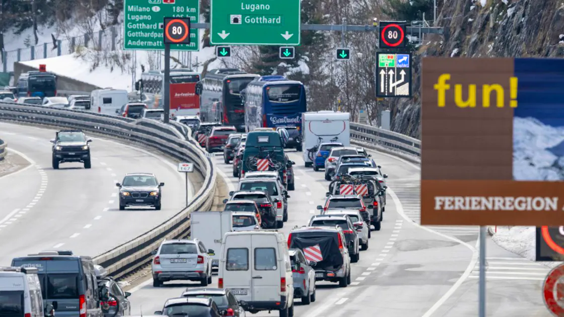 Gotthard traffic jam Easter 2026: TCS warns of long waiting times ...