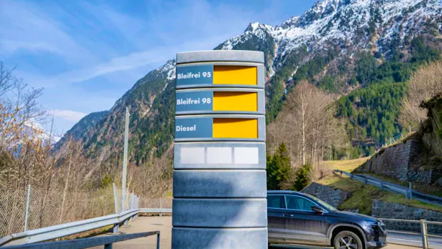 Fuel prices skyrocket: Diesel in Switzerland 22 percent more expensive ...