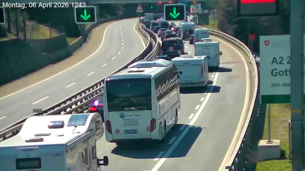 Gotthard traffic jam currently Easter 2026: Waiting times and ...