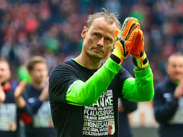 Tragic accident: Former Arsenal goalkeeper Alexander Manninger dies in ...