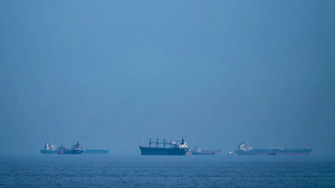 Politics: Iran opens Strait of Hormuz - USA maintains blockade | blue News