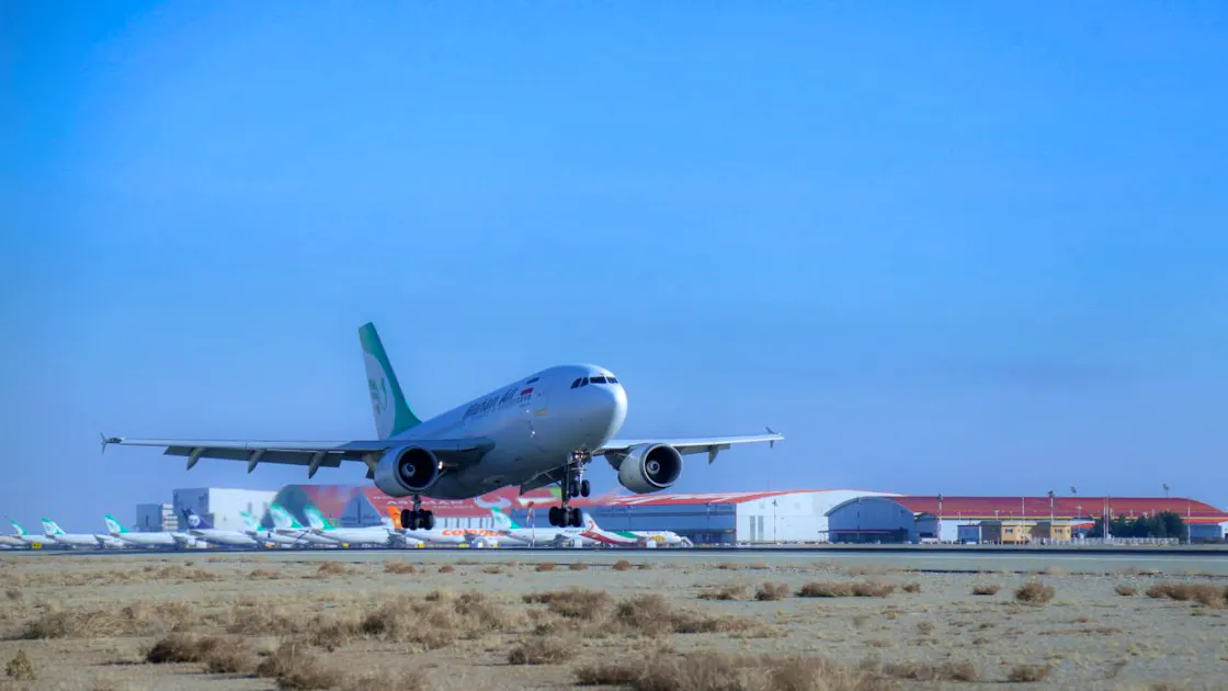 Iran: First foreign flights take off from Tehran again | blue News