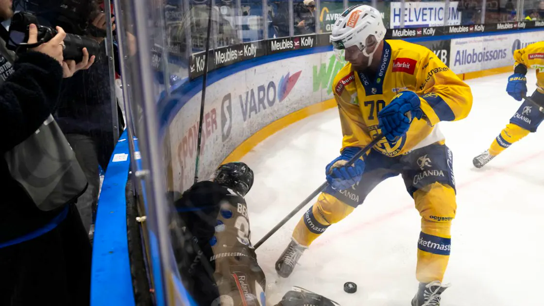 National League: New dad and gifted goal scorer | blue News