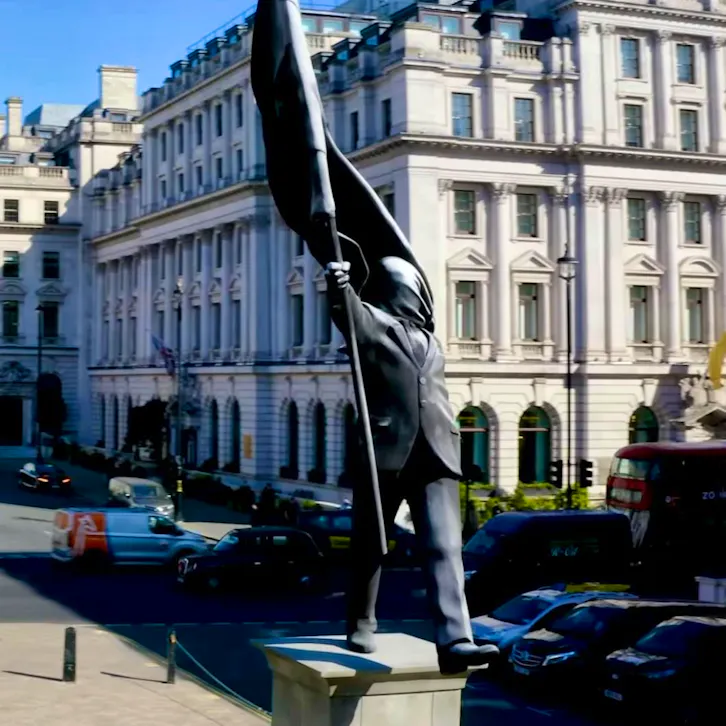 Appeared overnight: New Banksy work in London - Mysterious statue ...