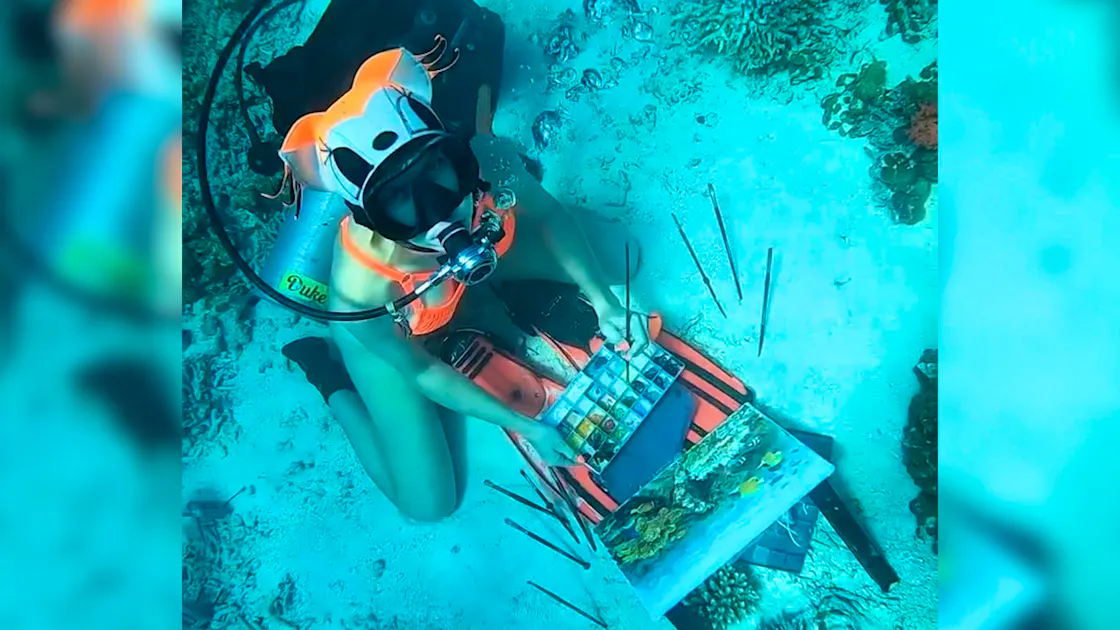 Art on the seabed?: This artist shows how painting under water is ...