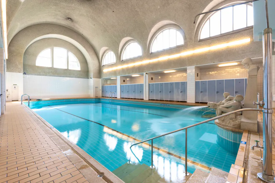 City of St. Gallen lacks money: Switzerland's oldest indoor swimming ...