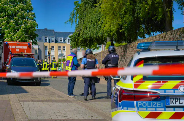 Major operation in Sinzig (D): Hostage-taking in bank - police assume ...