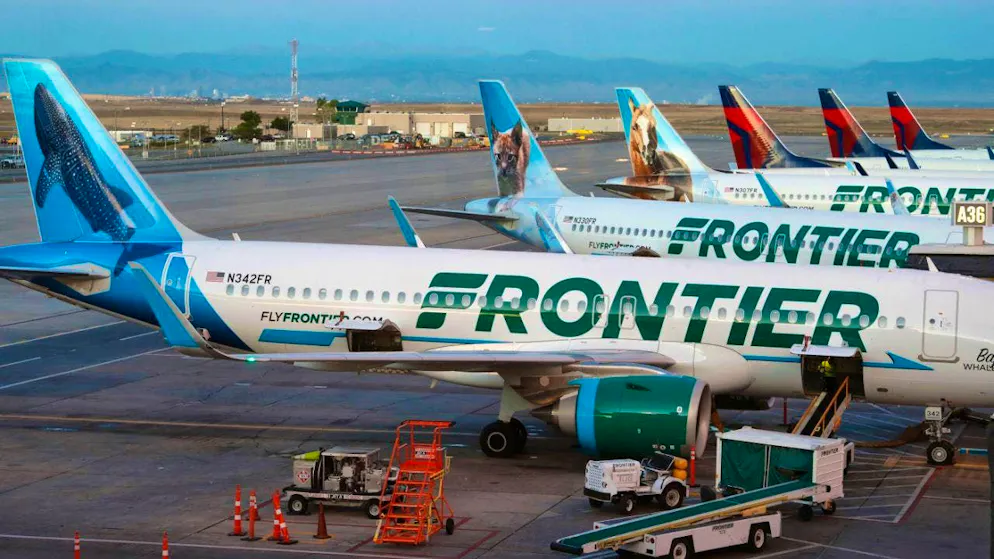 USA: Man hit by plane in Denver - engine on fire | blue News