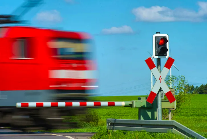 Accident on Lake Constance: Four-year-old child hit by train and ...