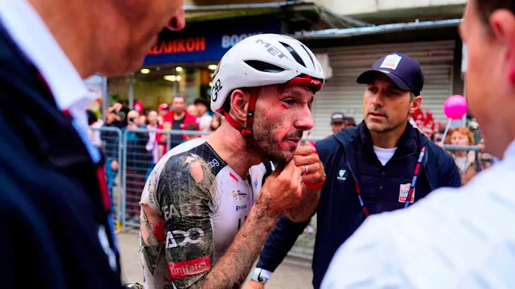 Crash consequences force Adam Yates and two UAE Emirates teammates to ...