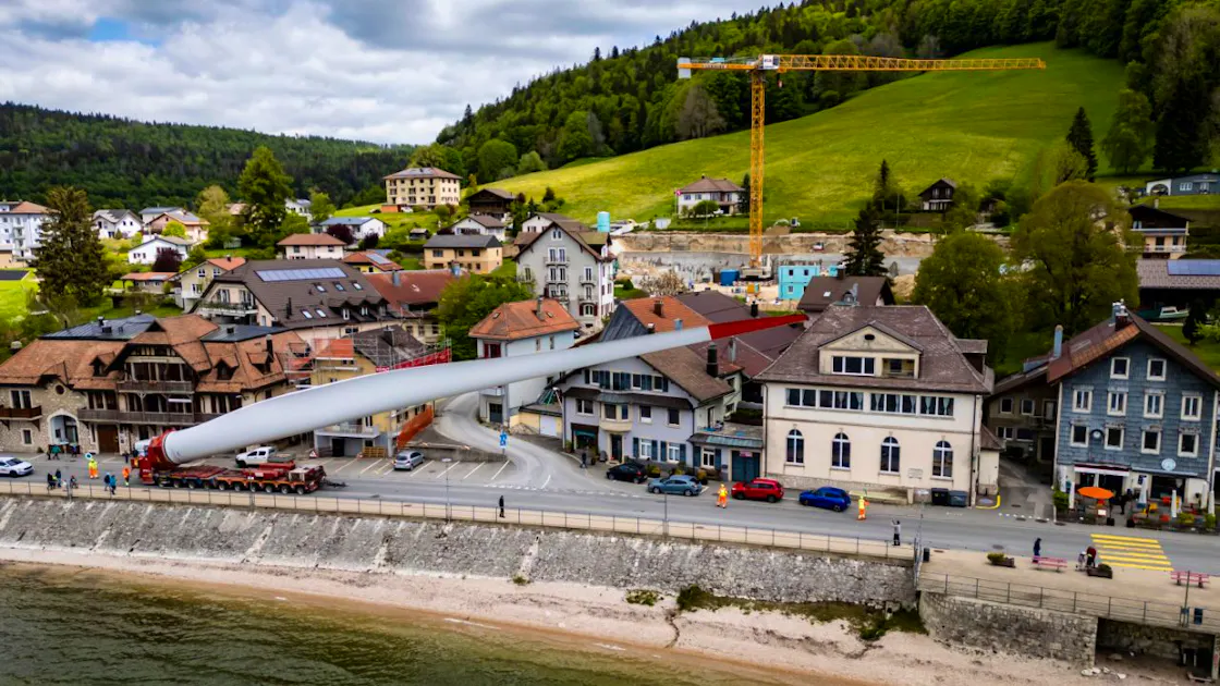 Energy: Huge rotor blades roll through the Vaud Jura | blue News