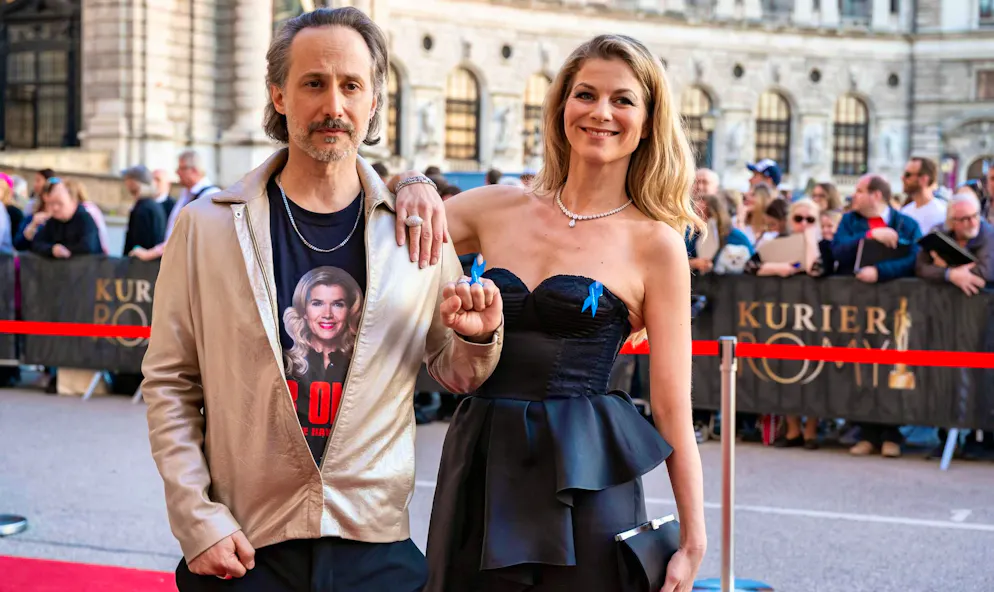 Glamorous couple from Austria: ESC presenter Ostrowski loves this ...