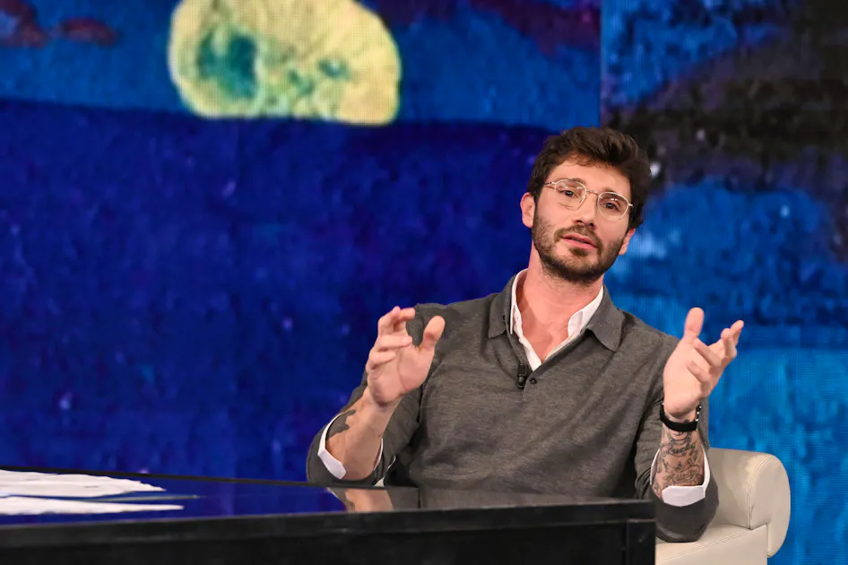 «Non voglio altre donne»: Stefano De Martino e Gilda Ambrosio, spunta ...